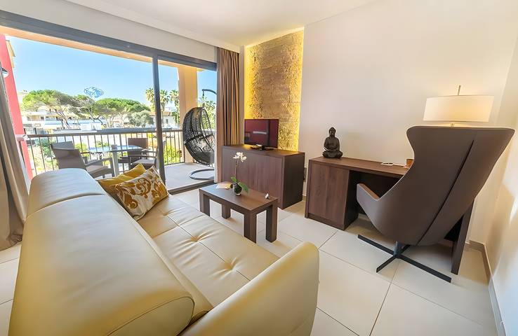 Apartment 'Suite 3' With Shared Pool, Wi-fi And Air Conditioning - Cala Ratjada