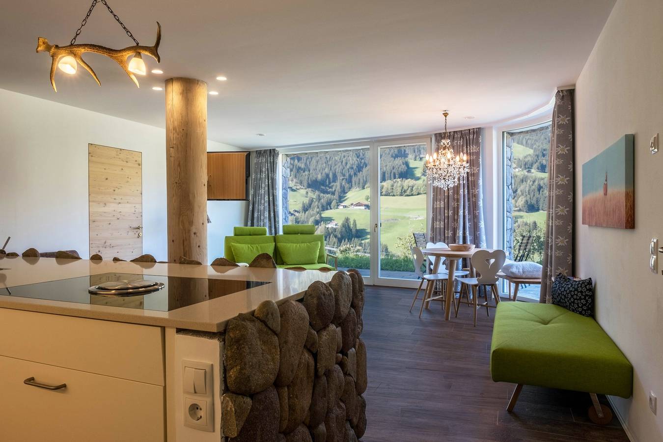 Apartment “Edelweiss” in Scenic Area with Mountain View, Terrace & Garden